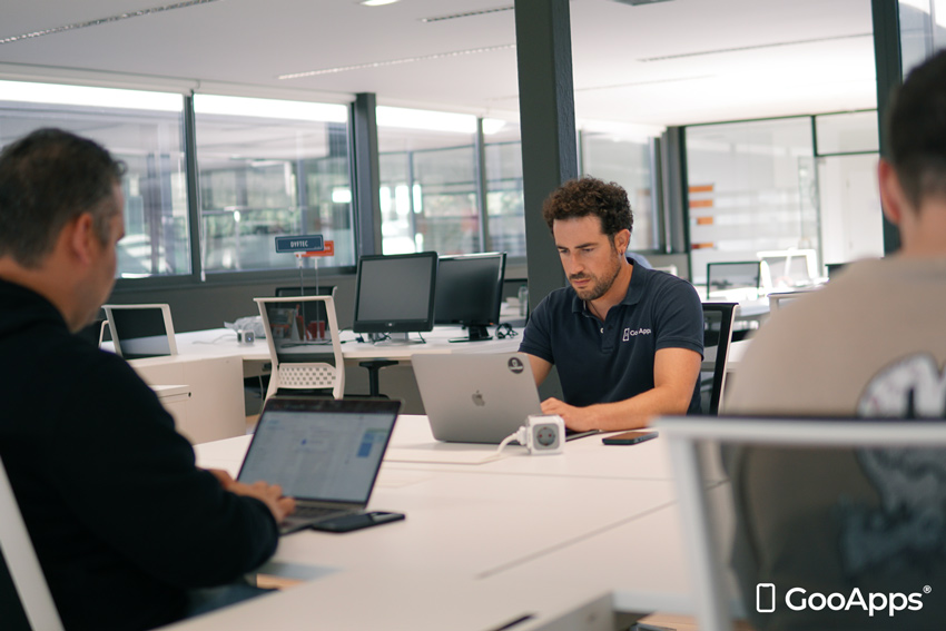 Benefits of outsourcing app development: A complete step-by-step guide ...